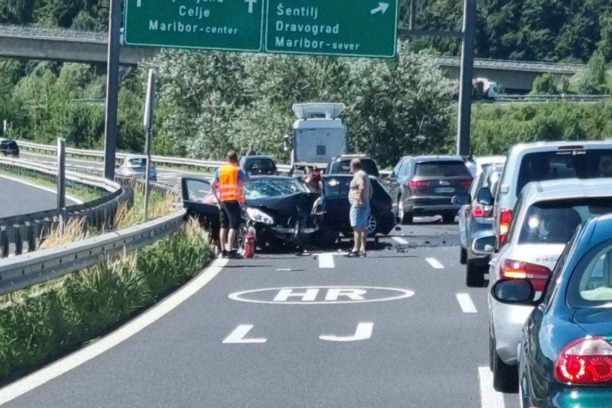 Huda prometna nesreča na avtocesti, kjer je ena oseba umrla | Prlekija-on.net