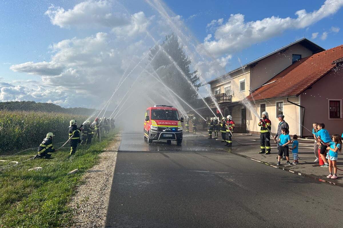 PGD Vitan Kog bogatejši za novo gasilsko vozilo GVM-1 | Prlekija-on.net